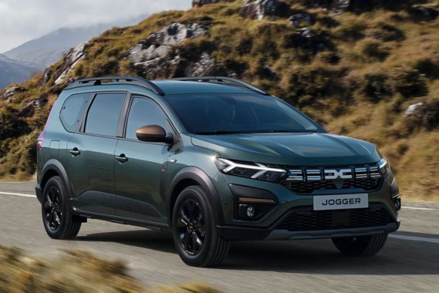 Top 10 Best Family Cars To Buy 2025 - Cars Fellow